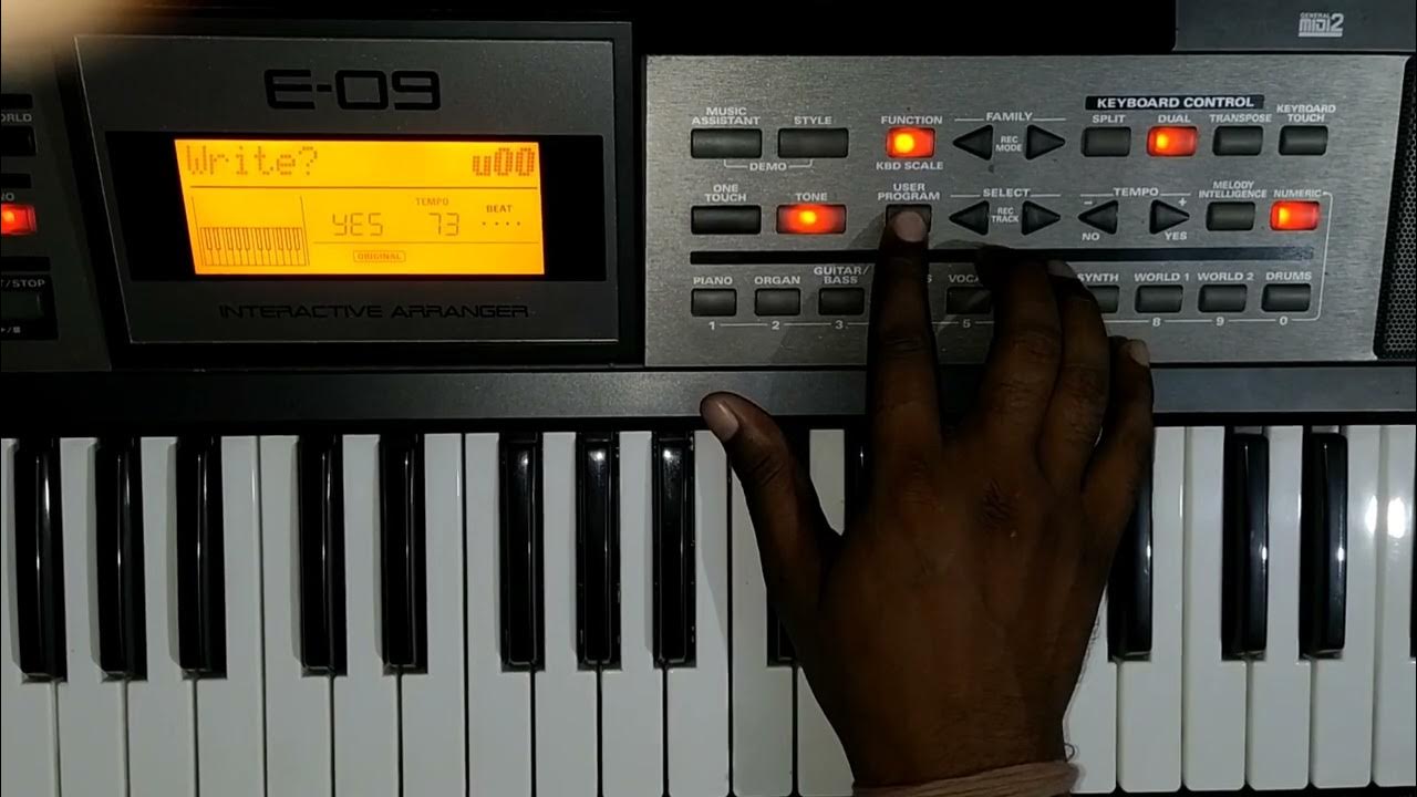 Roland e09||String Editing|| - YouTube