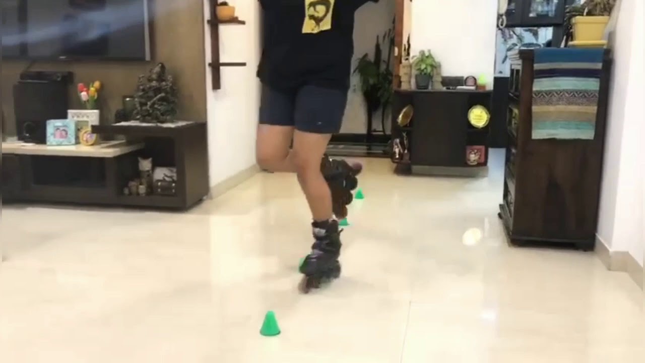 FRONT ONE FOOT - INLINE FREESTYLE SKATING. LEVEL 1 TRICK. SLALOM. - YouTube