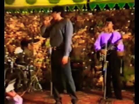 Aitbaar Bhi Aa Hi Jayega By Junaid Jamshed [Live Performance]