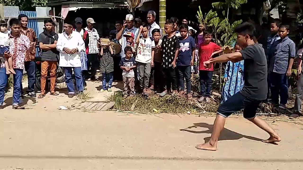 Kuntau bangkui kintapura,kalimantan selatan - YouTube