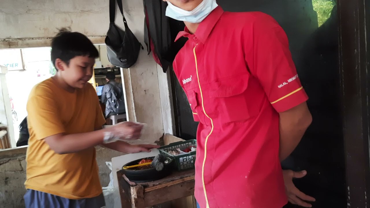 temen nitip beli ayam sabana. yang 10 ribuan aja - YouTube