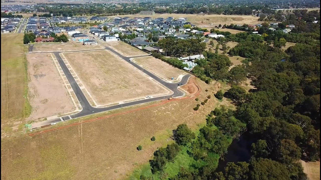 Grange Werribee - Project Update February 2023 - YouTube