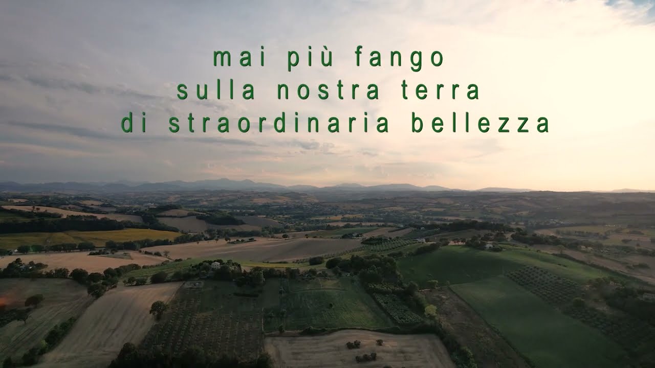MAI PIU' FANGO SULLA NOSTRA TERRA - YouTube