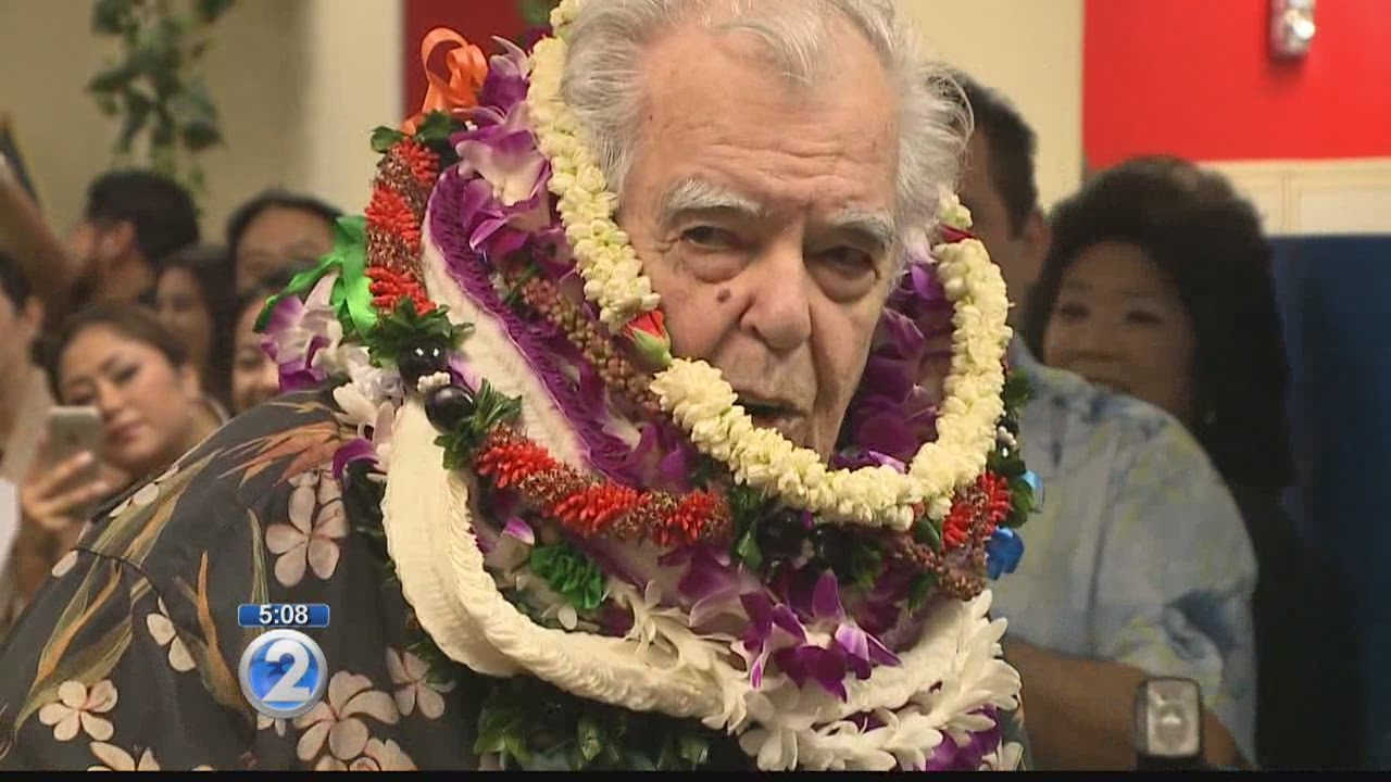 Price hosts last ‘Perry and Price’ morning show - YouTube