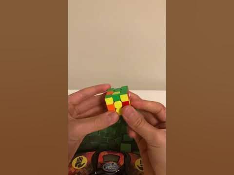 Making the Superflip pattern on the mini 3x3 Rubik’s cube - YouTube