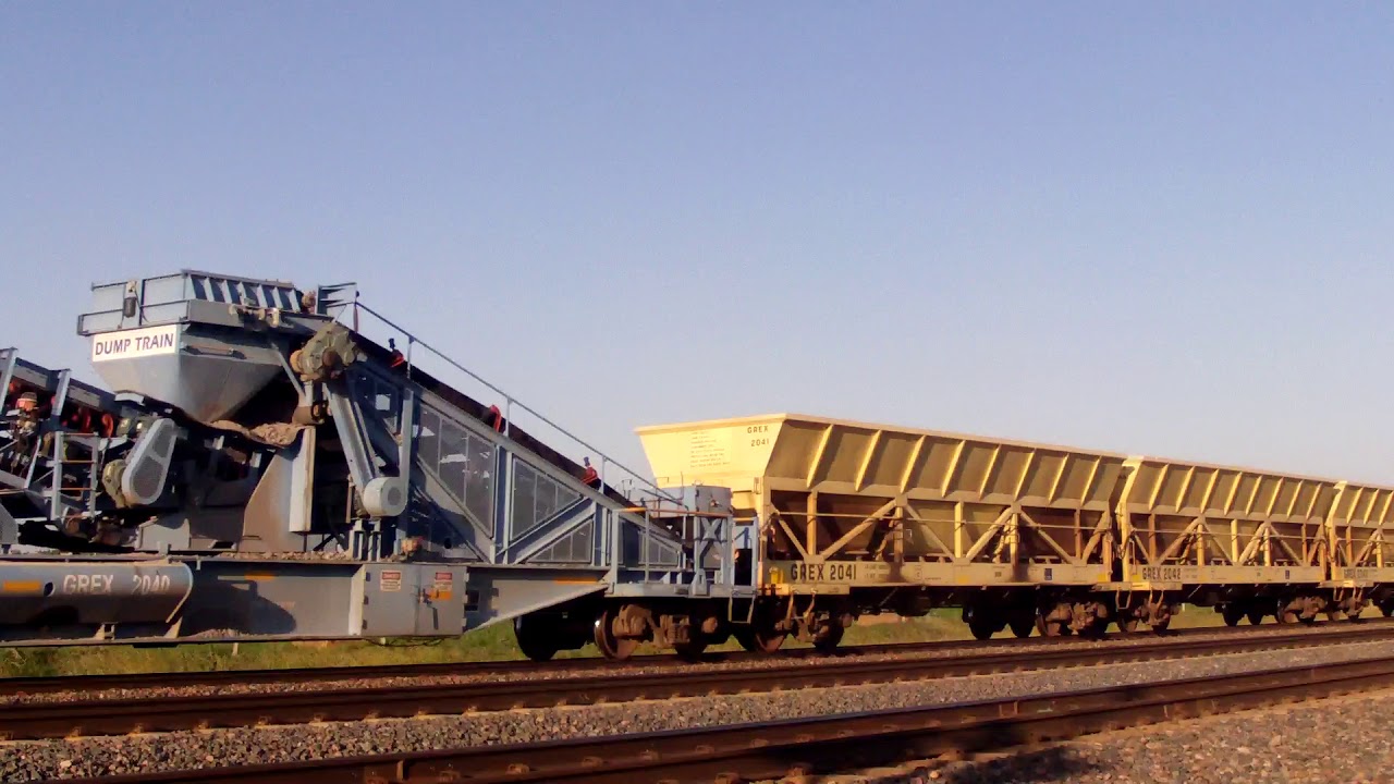 UP WB BALLAST @ KEARNEY, NE 9 13 18 UP 5161 UP 4297 - YouTube