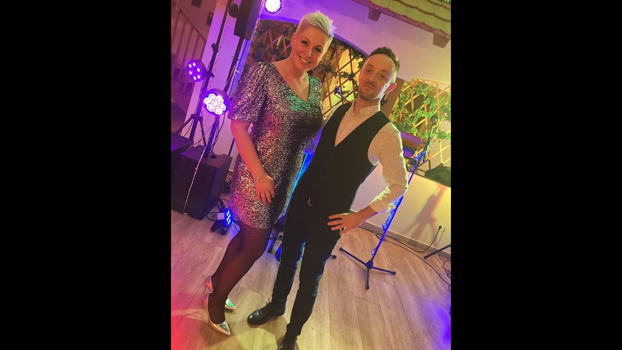 Deluxe Party Music : 220 Felett - YouTube