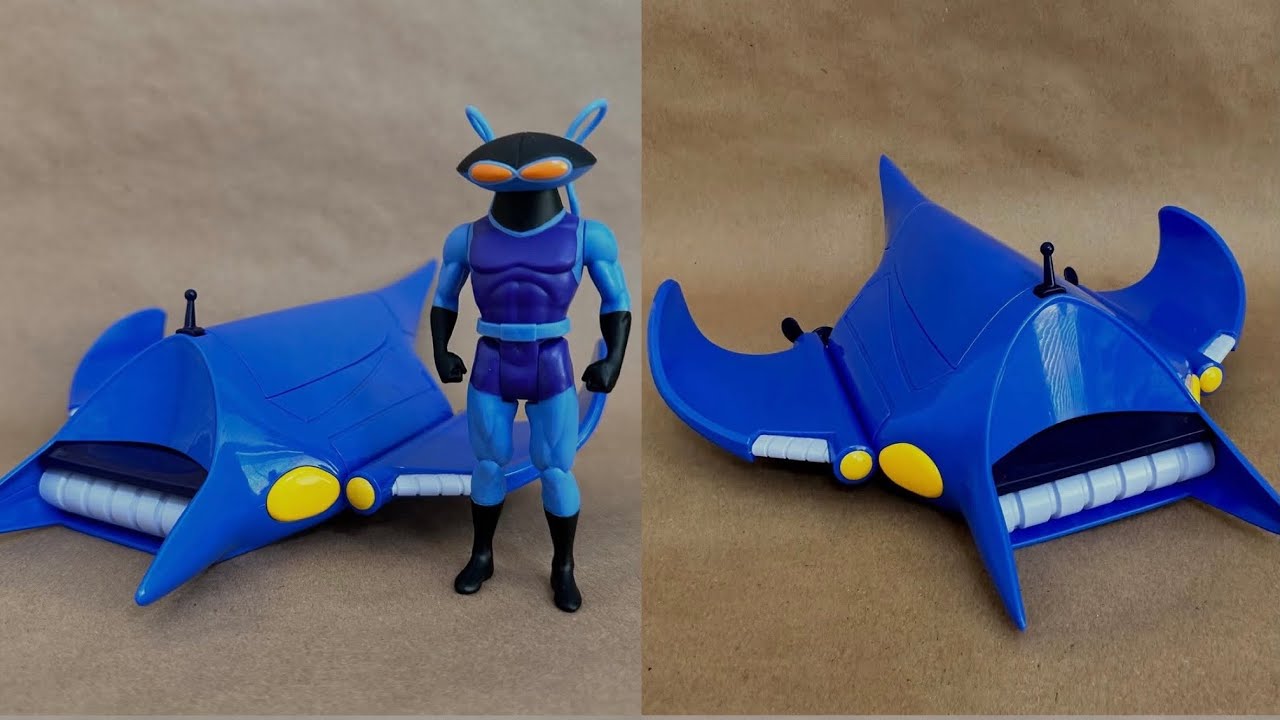 New McFarlane Toys Black Manta Sea Saucer in hand images looks ...