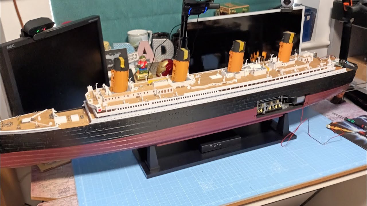 Build the Titanic issues 101 to 104 from Hachette - YouTube