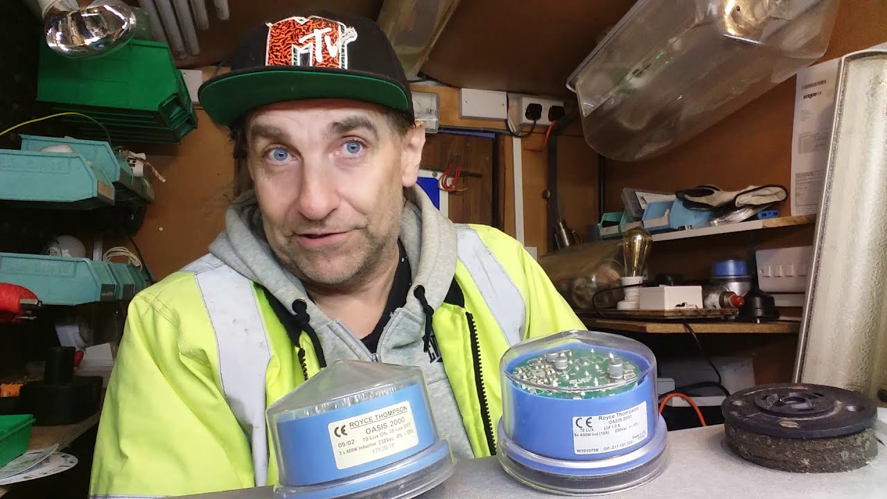 Royce Thompson oasis 2000 Photo Cell. - YouTube