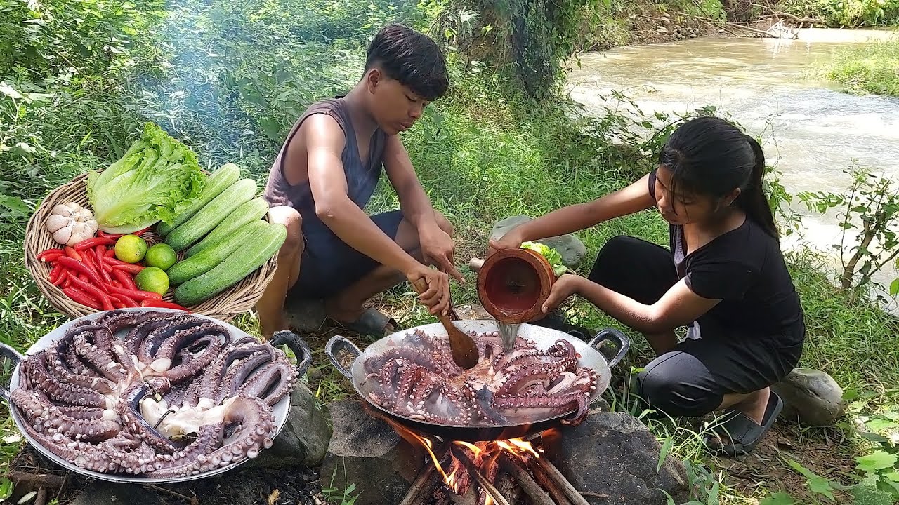 Yummy! Cooking Giant octopus arm So delicious food for dinner, Survival ...