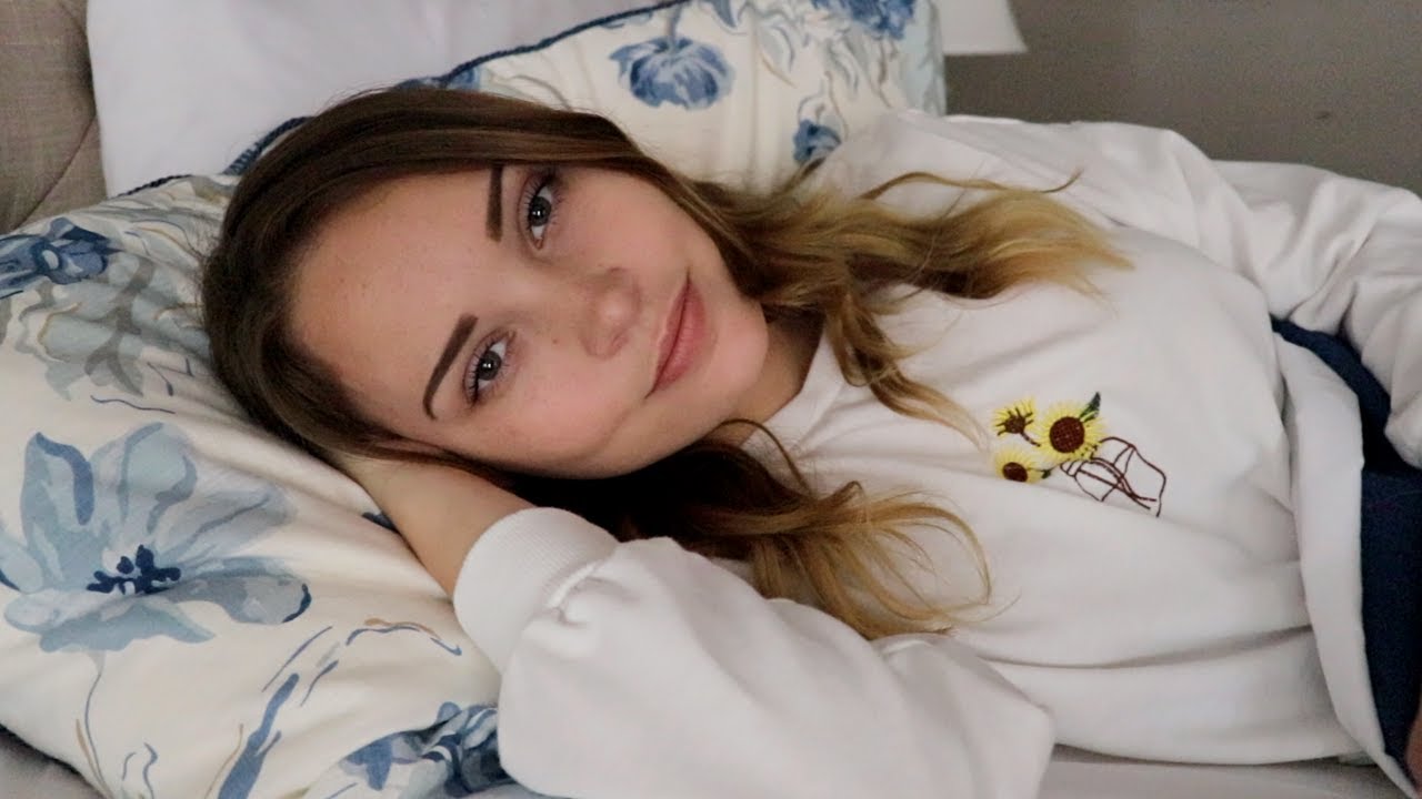 ASMR Helping You Fall Asleep In Bed 😴 🛏 - YouTube