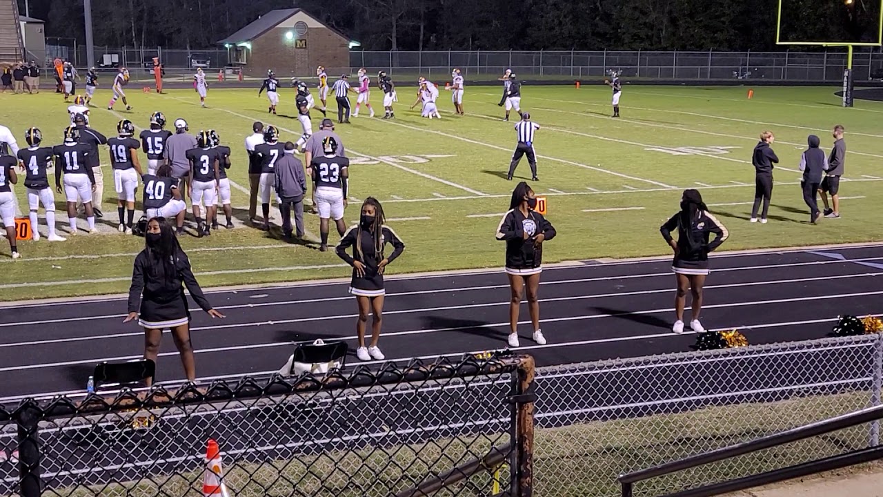 Manning Monarchs Varsity Cheerleaders at Homecoming - YouTube