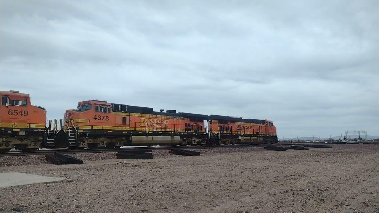 EB BNSF Port Stack Train In Daggett Ca! #bigbossrailfanner - YouTube