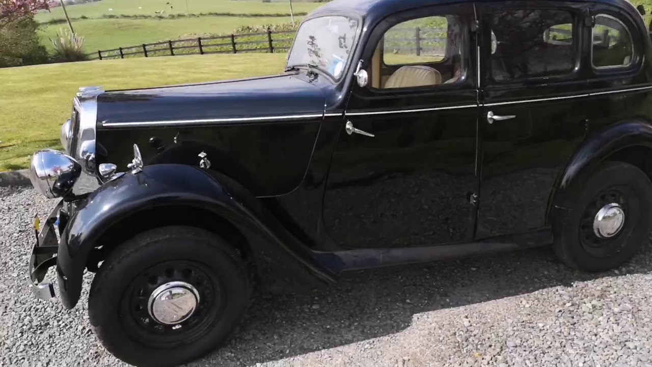 Singer Super 10. 1947 - YouTube