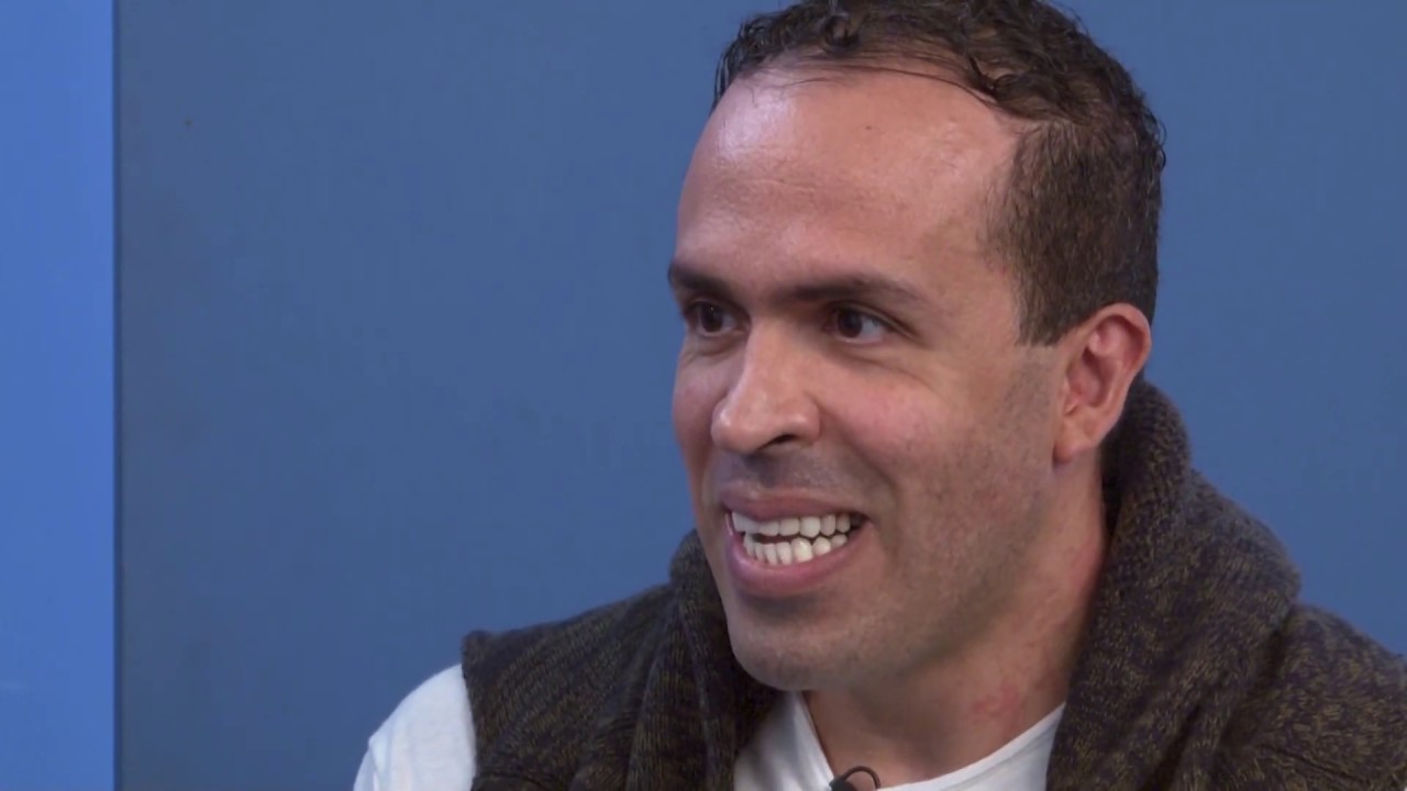 Farofa Crítica: Isaac Ferraz sobre a questão da mobilidade urbana - YouTube