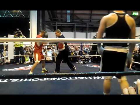 ricky hatton sparring at birmingham nec 2012 - YouTube