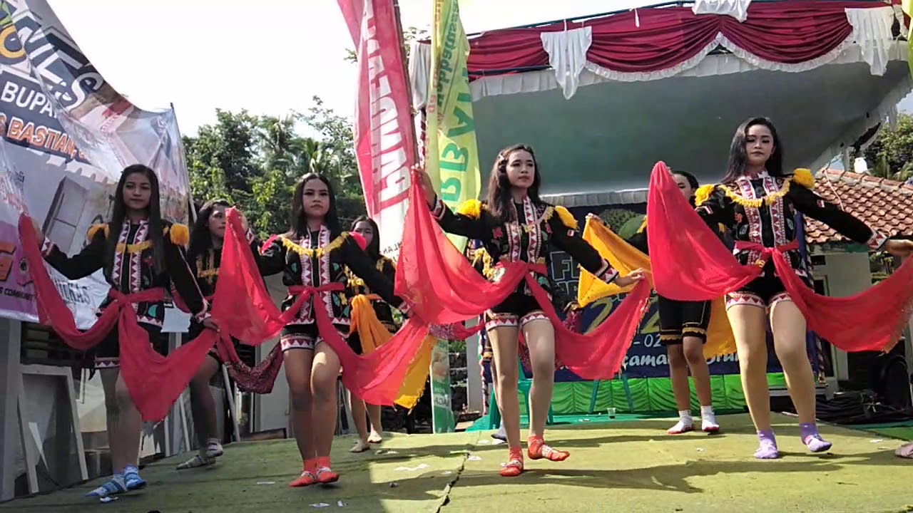 Tari ndolalak - YouTube