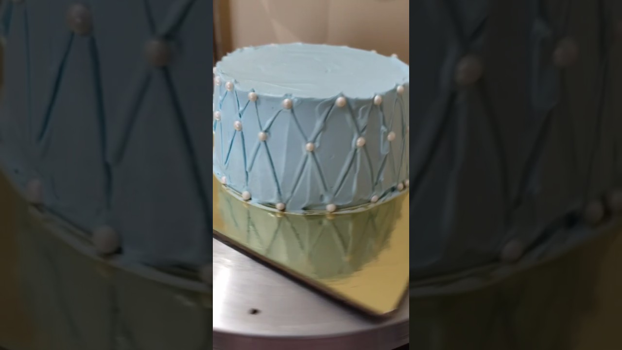 Cake decorating ideas #home baking#Contact me for the customized cakes ...