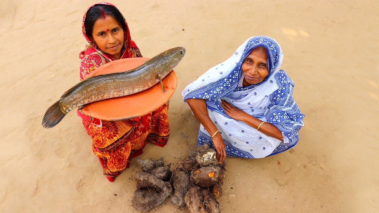 Farm Fresh Kham Alu and Shol Mach Recipe prepared by Grandmother ...