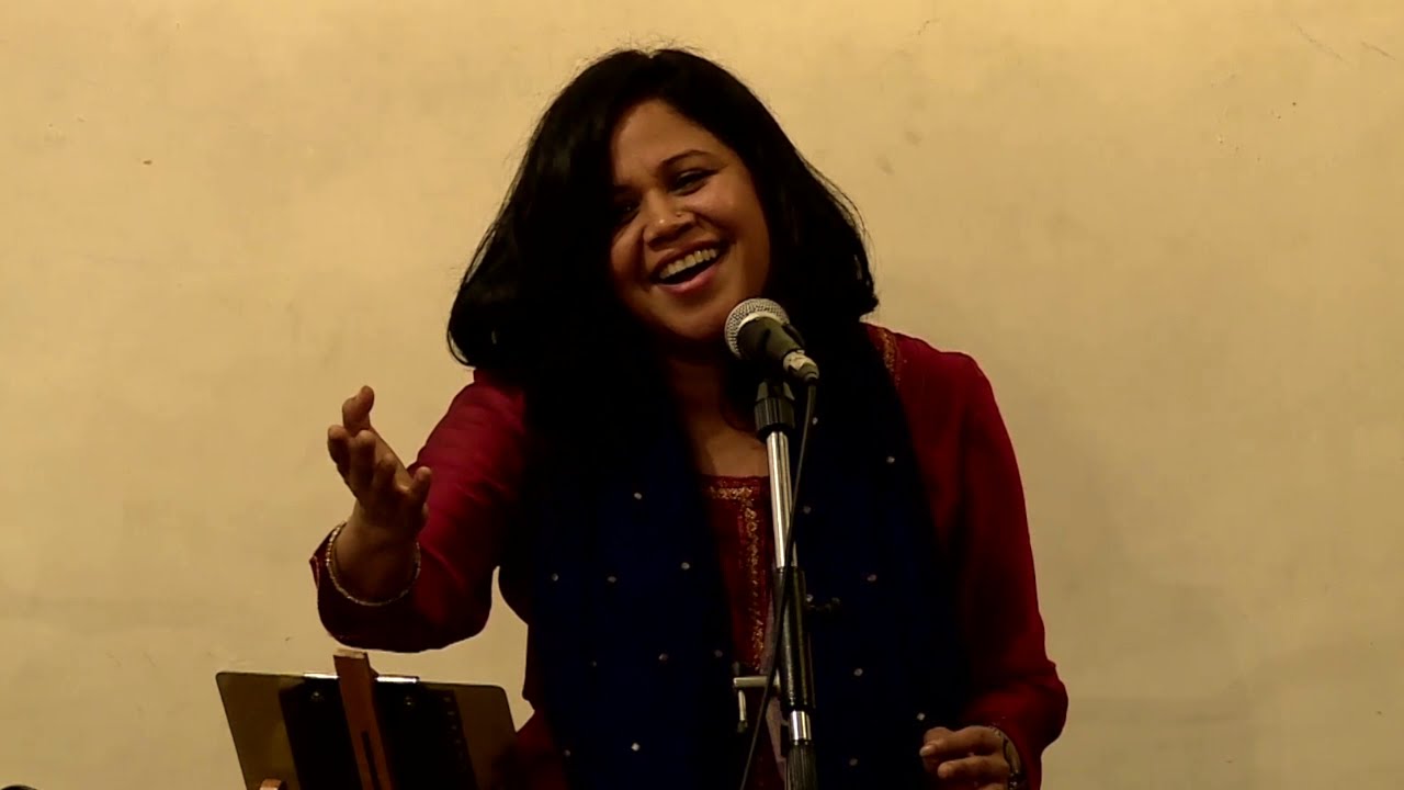 Shephali Frost sings, 'Jeene ki tamanna kaun karey, by Moin Ahsan Jazbi ...