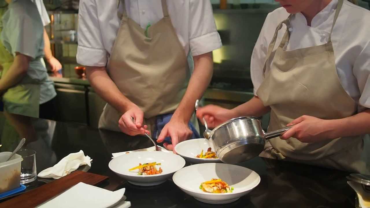 The Chef's Counter at Restaurant Frantzén - YouTube