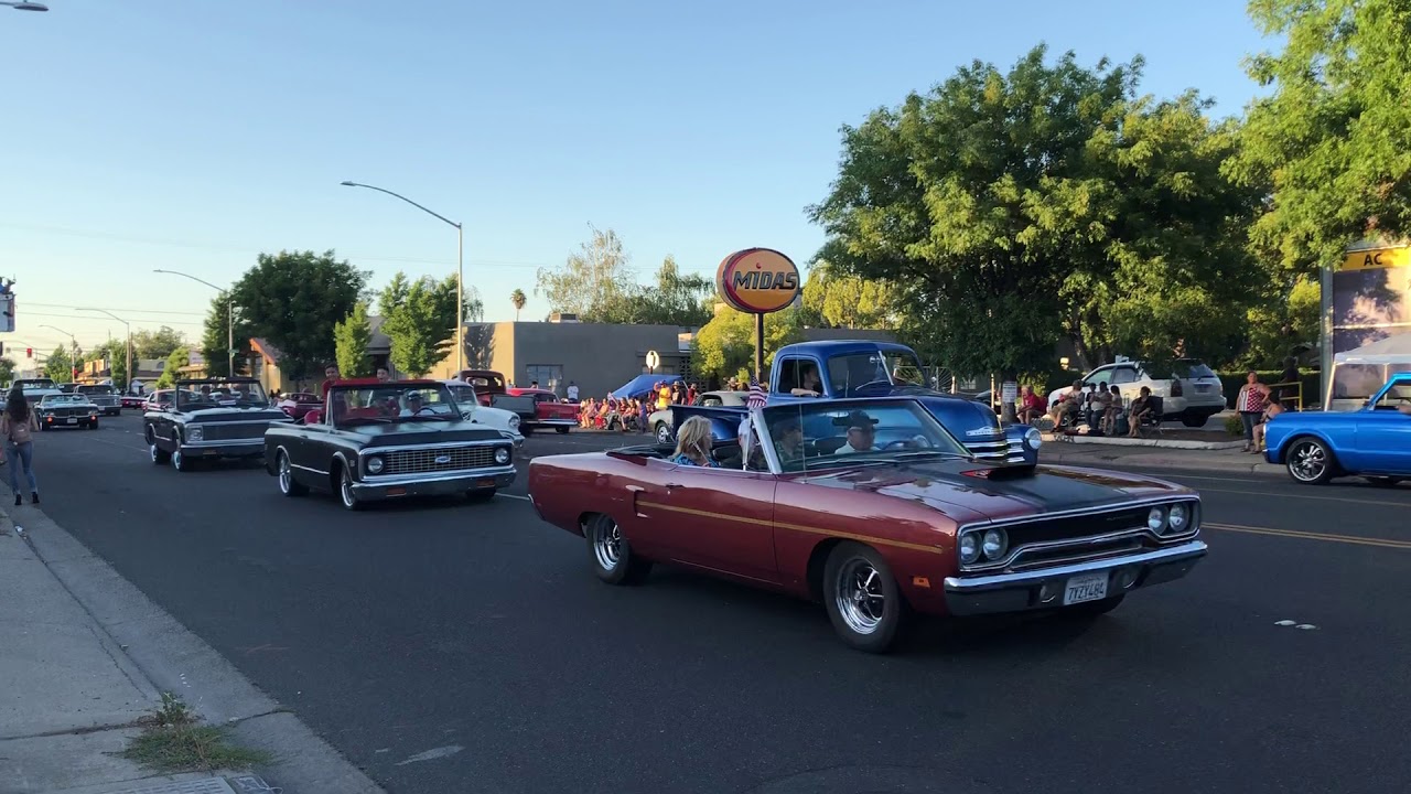 Kids dancing 2018 American Graffiti Cruise Parade Modesto California ...