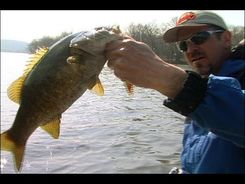 Juniata River Fishing - YouTube