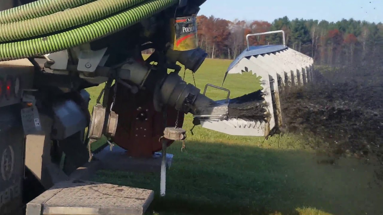 Jaws Debris Catcher - Landspreading - YouTube