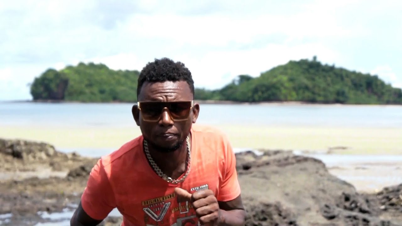 VARY LOVE - FANORO LA (Nouveauté Clip Gasy 2024) - YouTube
