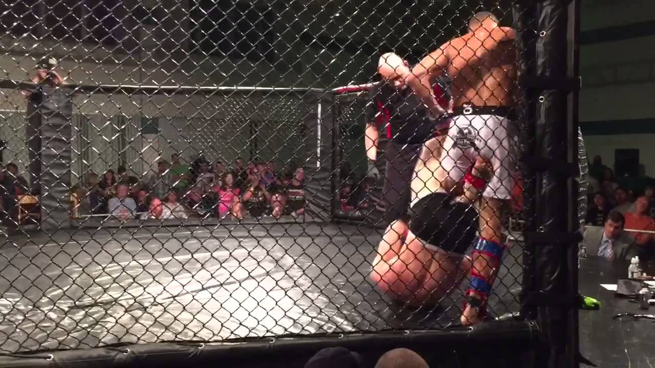 Michael Cora VS Ryan Donnelly - YouTube