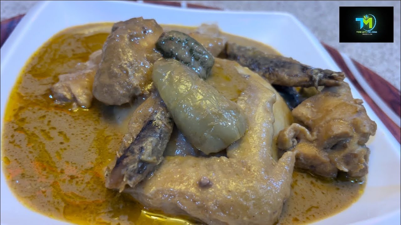 how to prepare Akple ( swallow), using Gari and corn flour. - YouTube