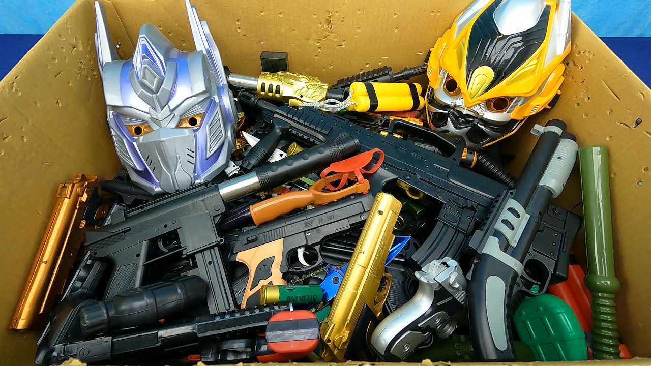 Bumblebee And Transformers Masks, Realistic Toy Guns, Dangerous Toy ...