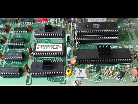 Commodore C16 mit C64 CPU Adapter, Kühlkörper angebracht Headsink Mos ...