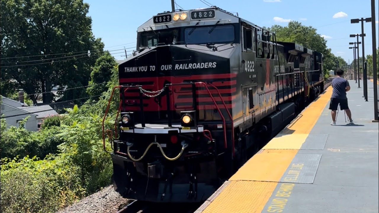 CSX/NS: Fantastic freight action at Roselle Park! (Ft. 4822 & Horn ...