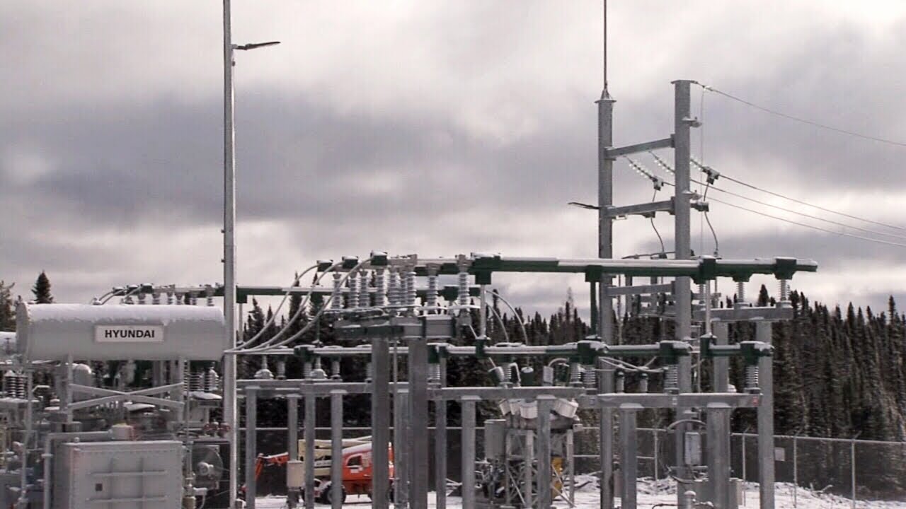 Wunnumin Lake latest First Nation connected to power grid - YouTube