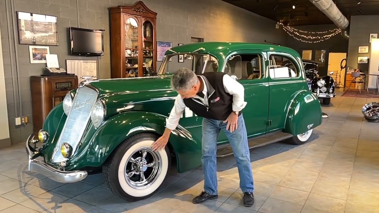 1936 Hupmobile Sedan