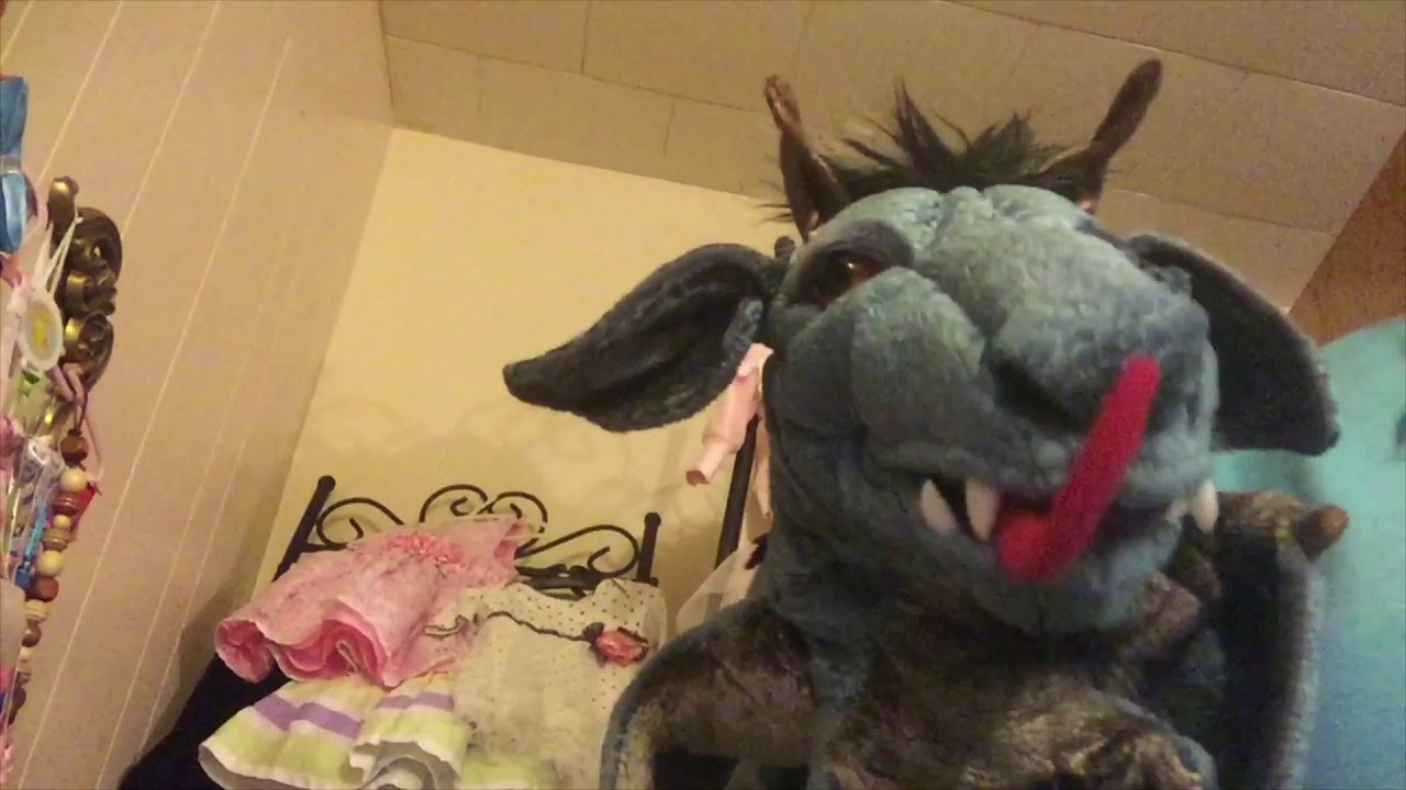 Draco the dragon 🐉 / puppet - YouTube