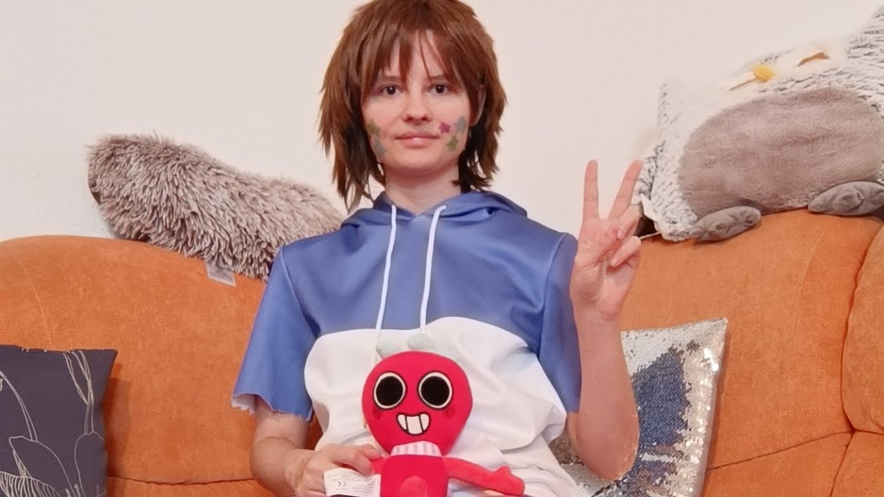 Cosmo Cosplay - Dandy's World - YouTube