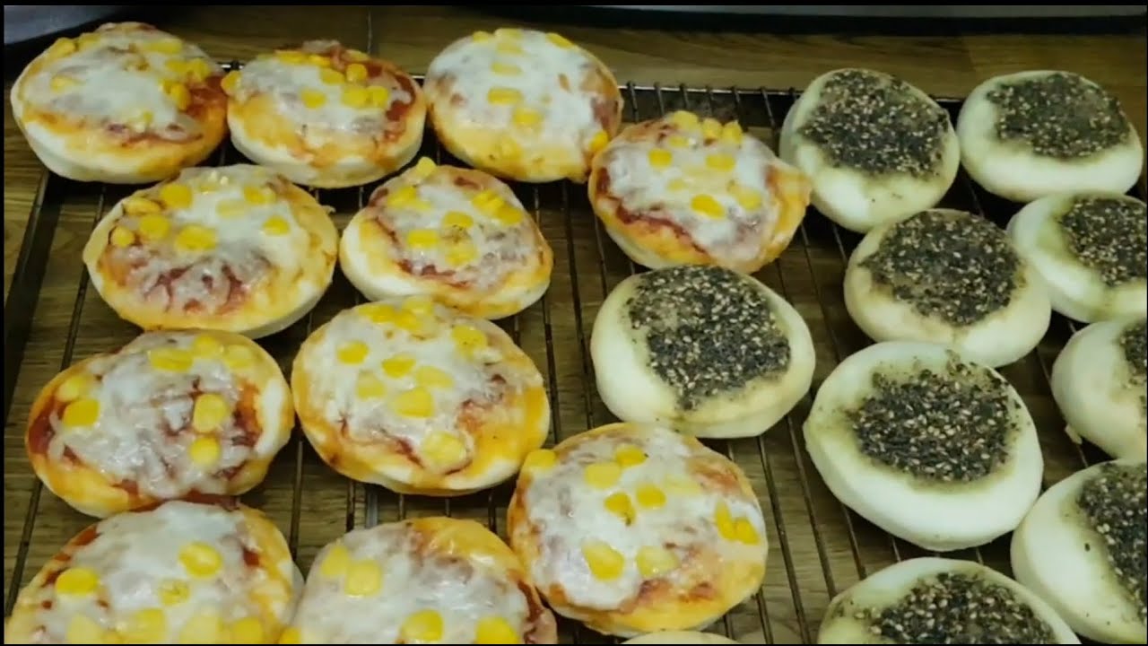 FATAYER | MINI PIZZA & ZAATAR | ARABIC RECIPE - YouTube