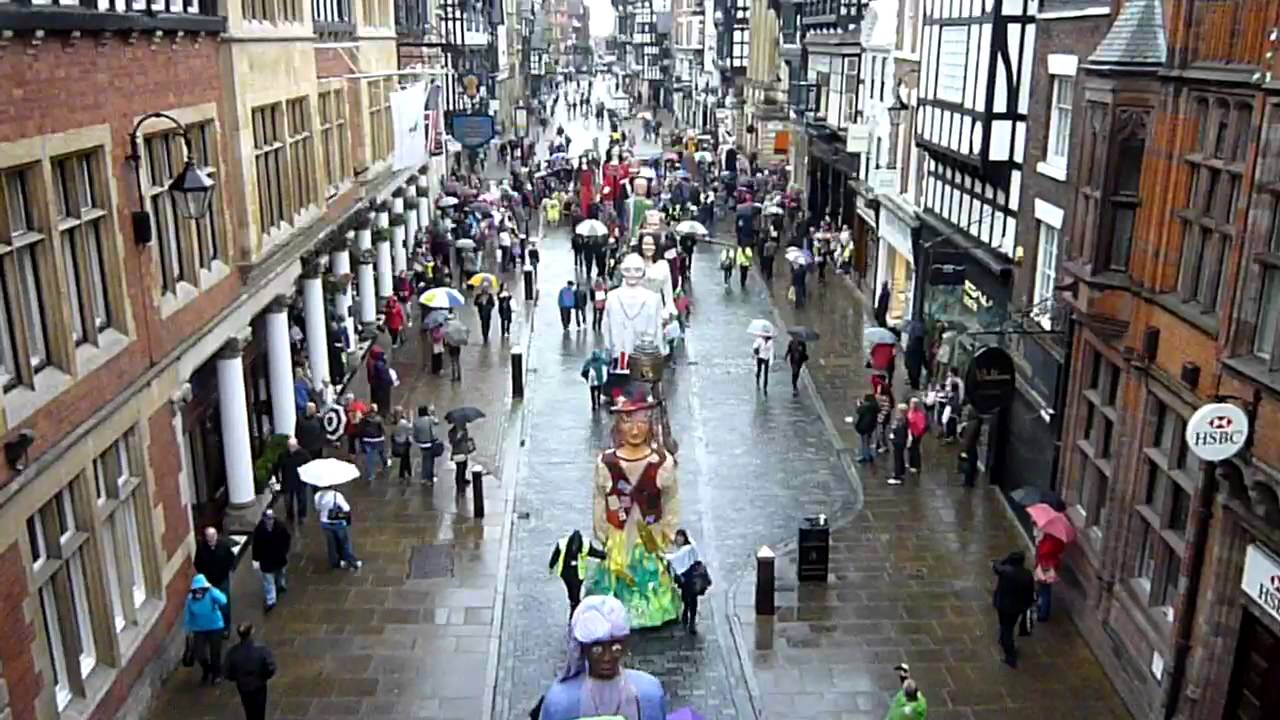 Chester Giants Parade - YouTube