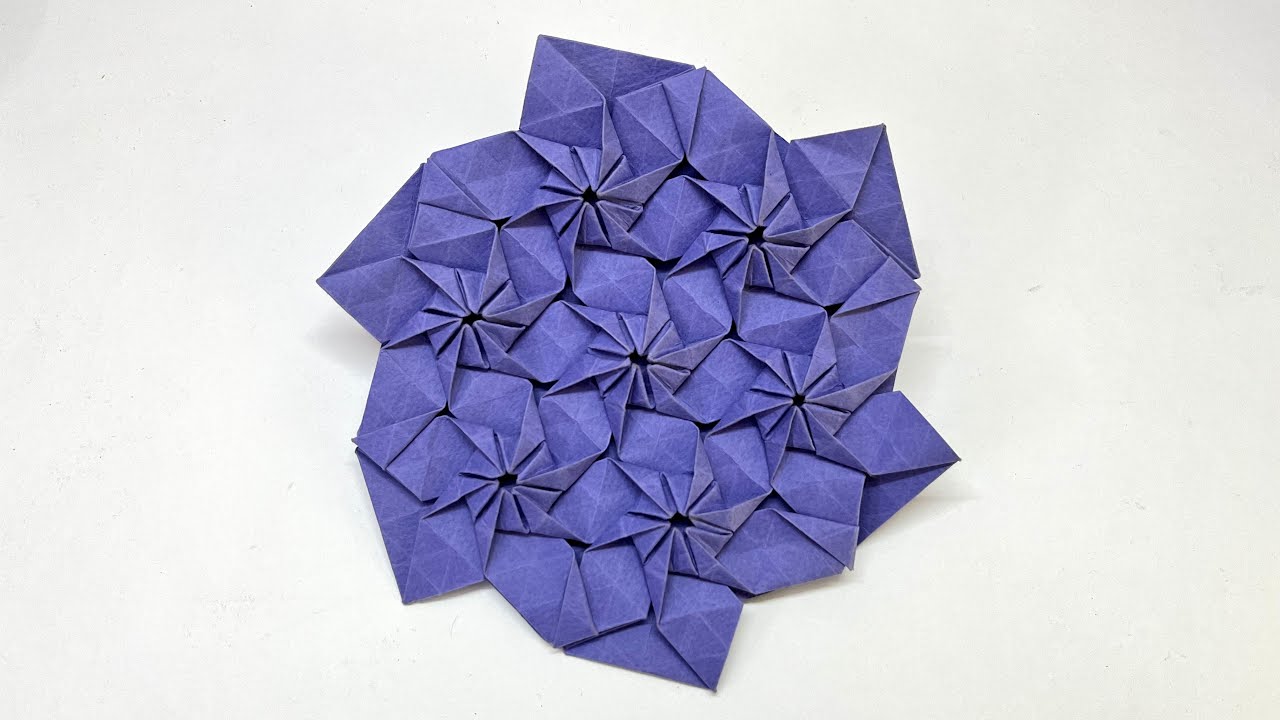 Sea Shells Tessellation (Nirmit Zaveri) - YouTube