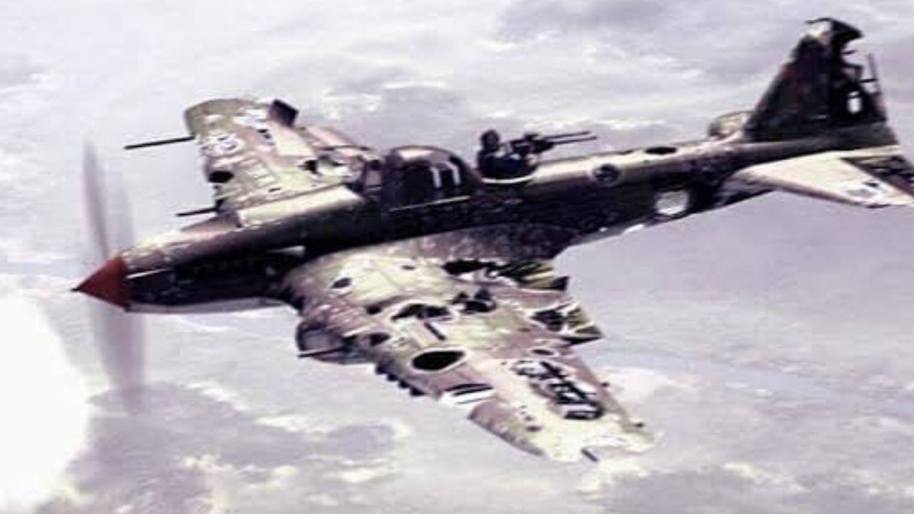 Killing a Plane with a Tiger Tank's 88mm Shot - YouTube
