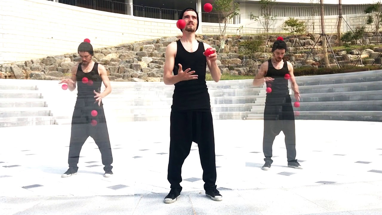 Juggling bounce - YouTube