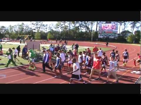 4 x 800 Meter Relay -- Regional Finals -- May 24, 2013 - YouTube