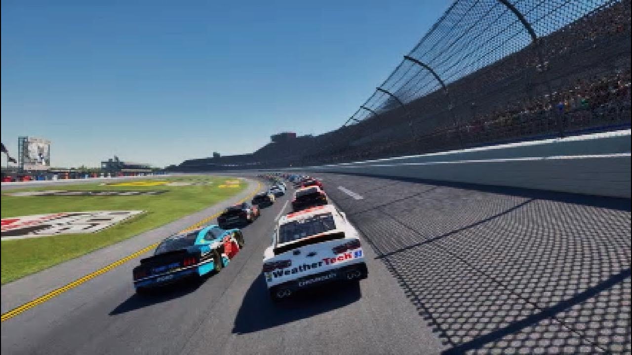Superspeedway Racing at its finest. - YouTube