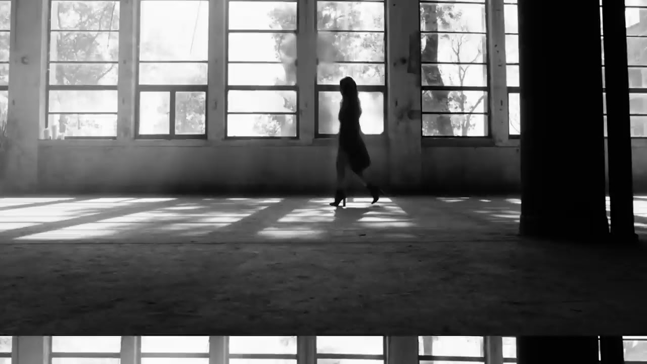 Derya Ulug turkcha klip - YouTube