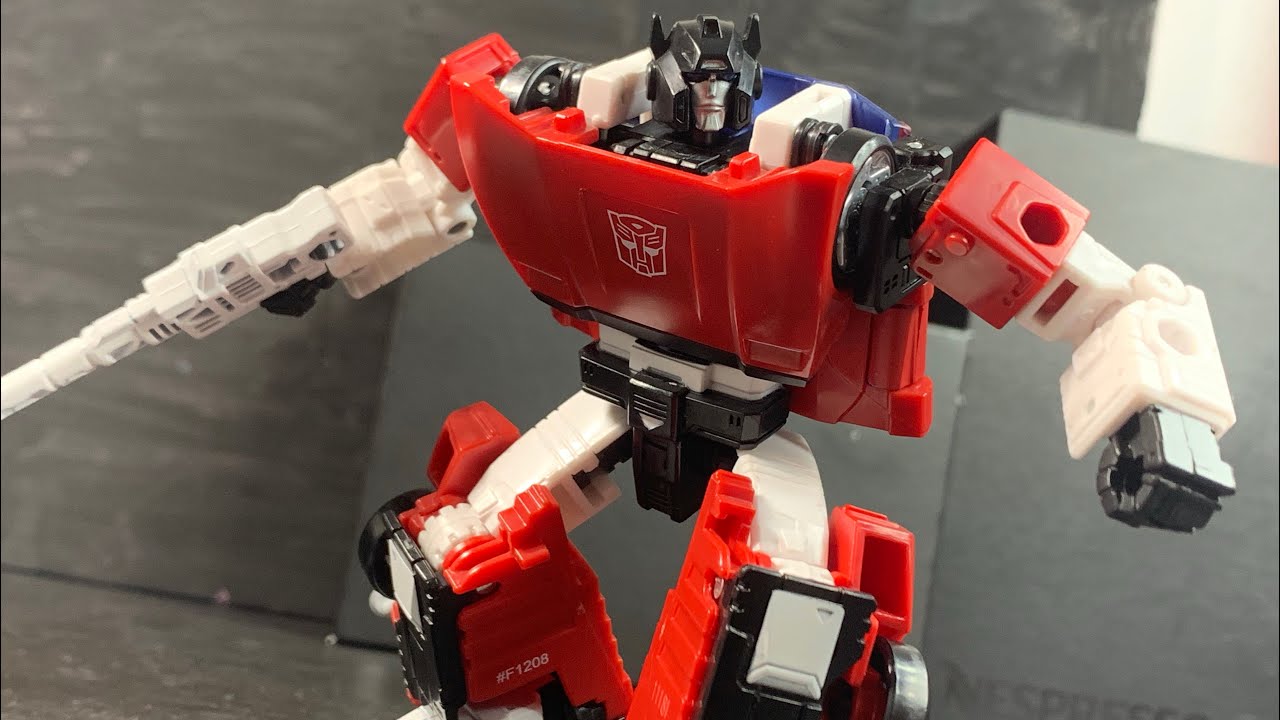 Sideswipe Transformation Stop Motion | Transformers Animation - YouTube