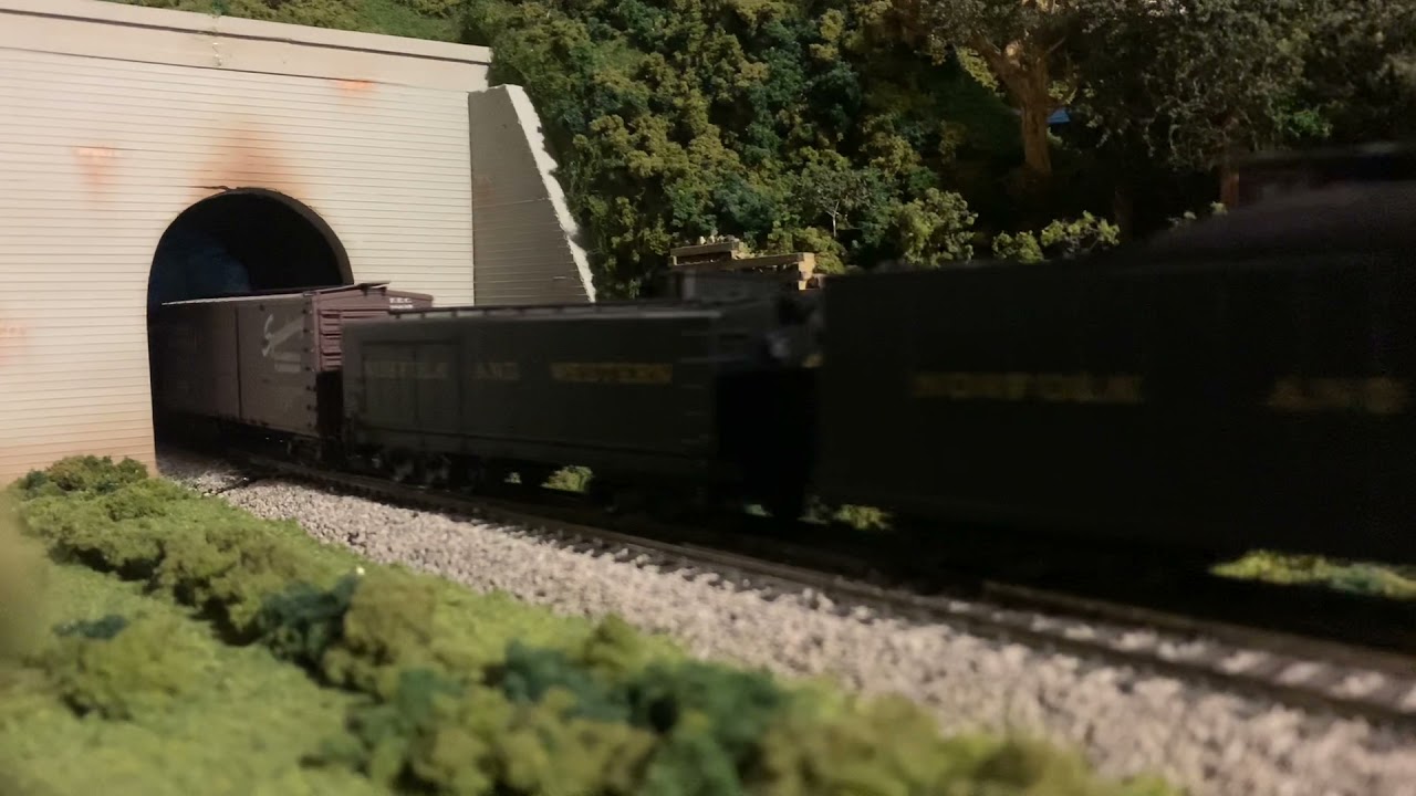 Railfan Shorts: HO Scale N&W Y6B leads a Coal train at the SFRM. - YouTube