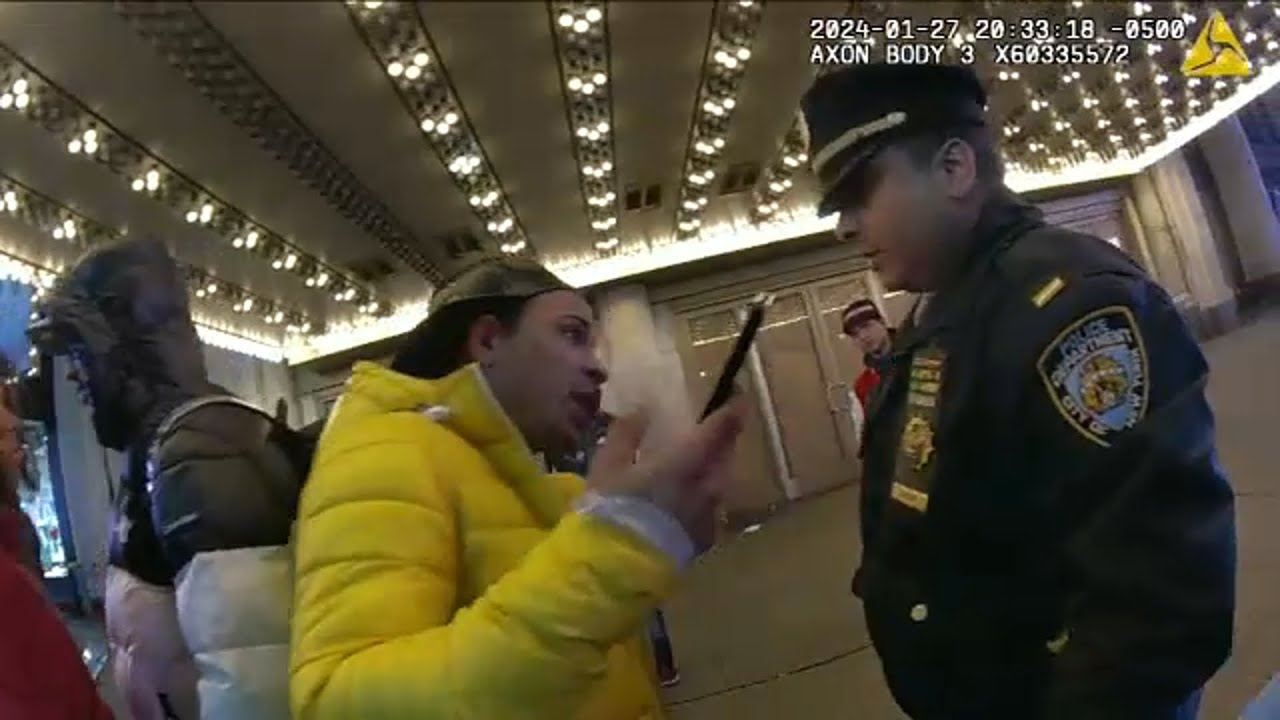 Shocking police video shows Times Square attack on NYPD officers - YouTube